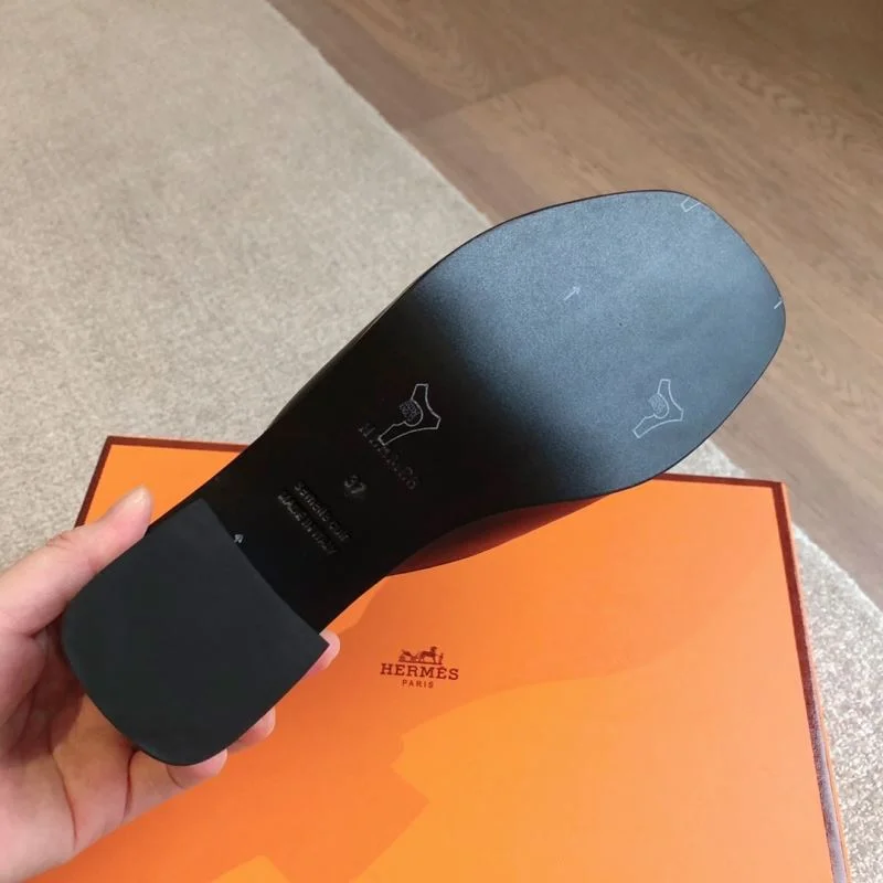 Reasonably priced Hermes Slippers