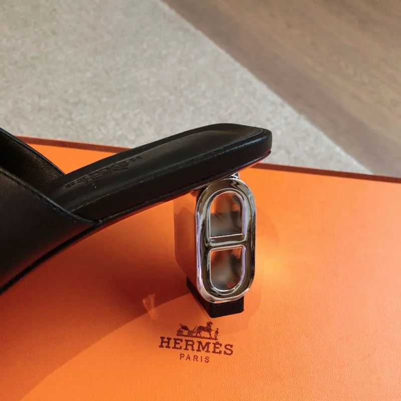 Cut-rate Hermes Slippers