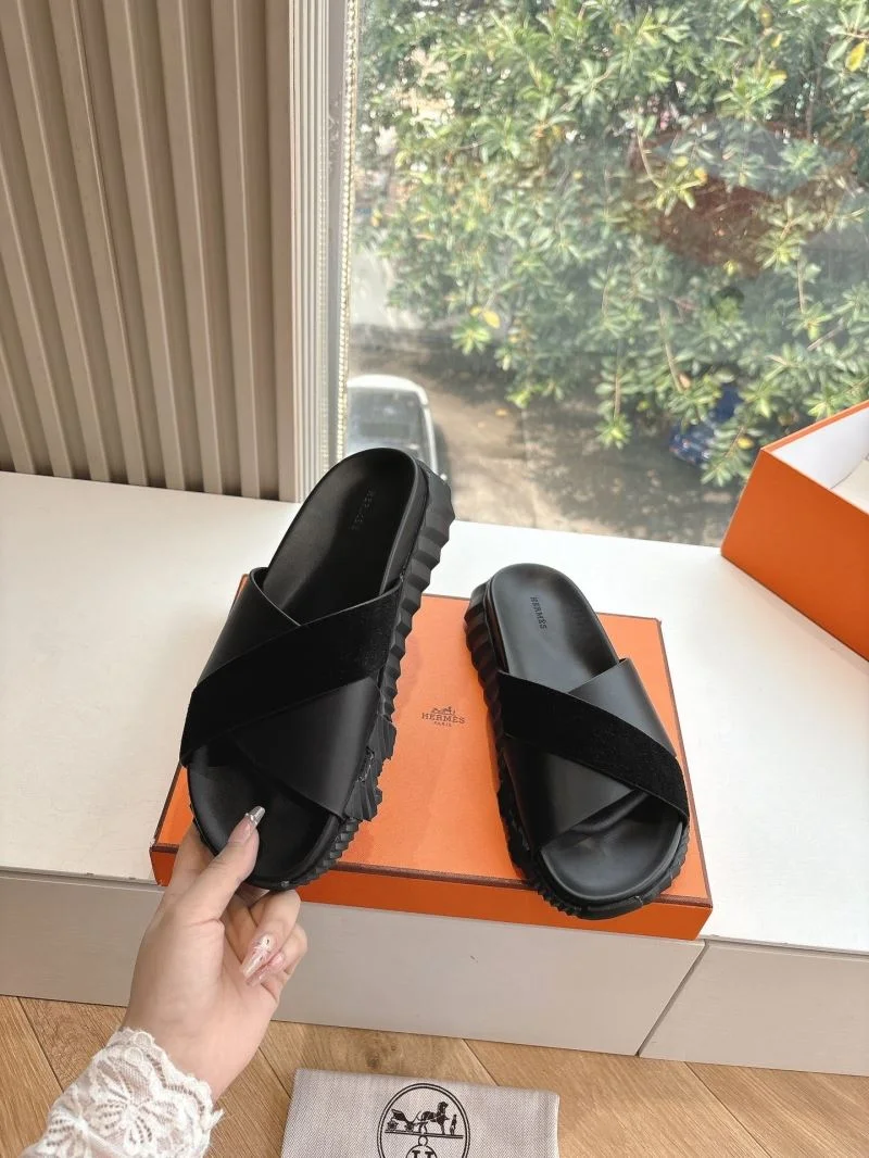 Accurate model Hermes Slippers