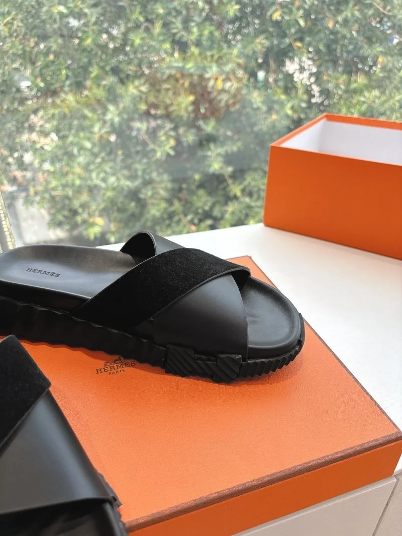 Accurate model Hermes Slippers