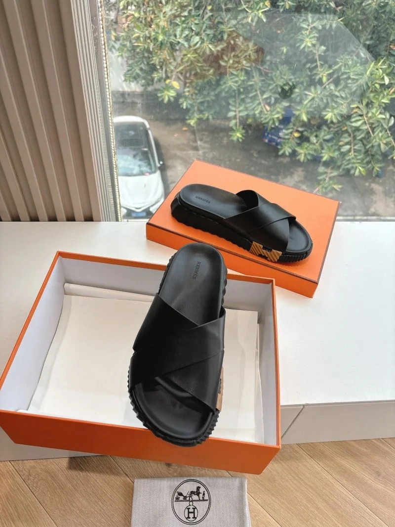 Low-cost Hermes Slippers