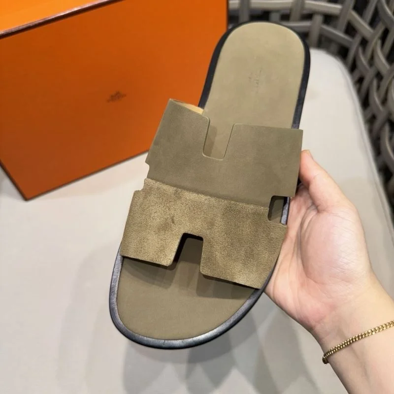Accurate model Hermes Slippers