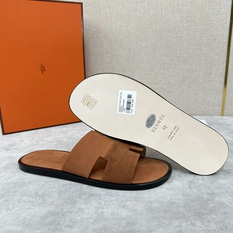 Low-cost Hermes Slippers