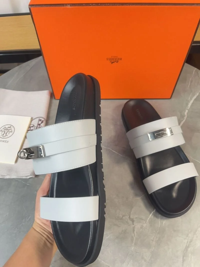 Cut-rate Hermes Slippers