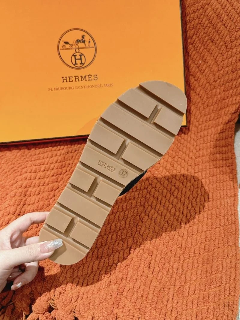 Inexpensive Hermes Slippers