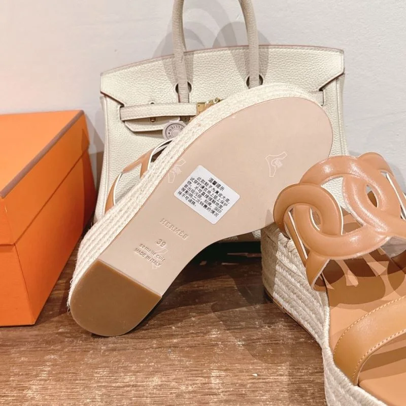Exact replica Hermes Slippers