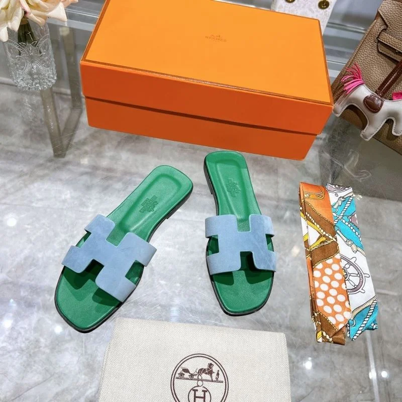 Accurate model Hermes Slippers