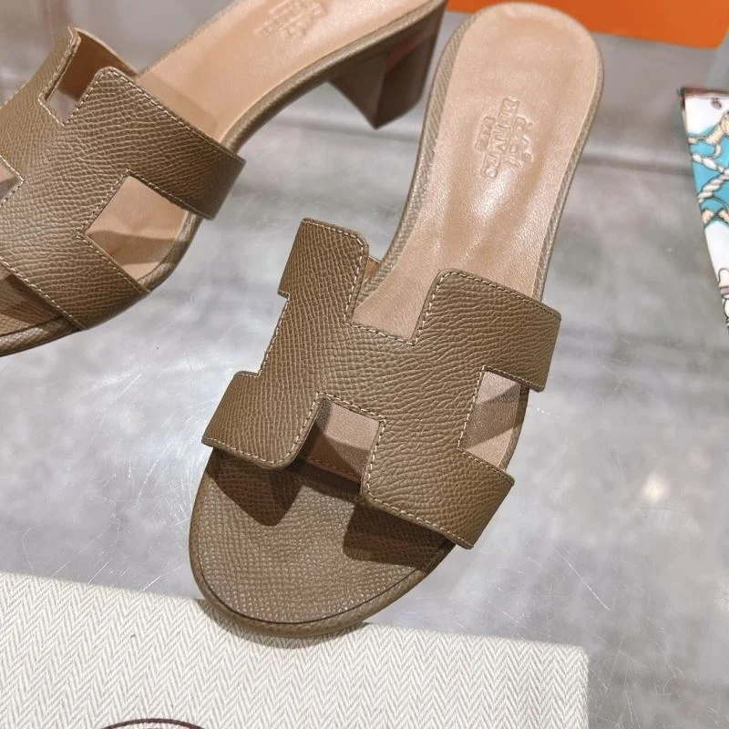 Accurate model Hermes Slippers