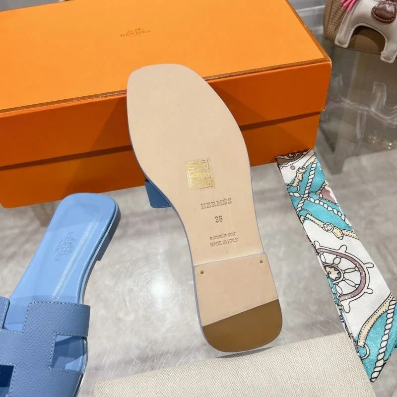 Accurate model Hermes Slippers