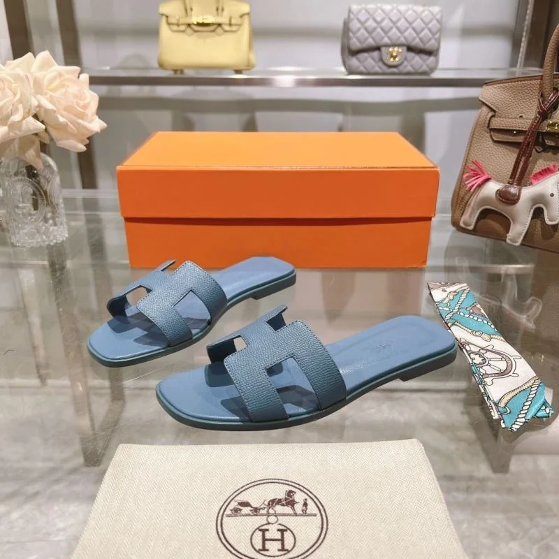 Low-cost Hermes Slippers