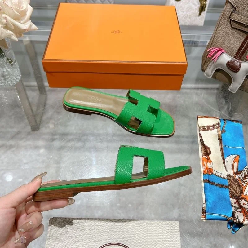 Inexpensive Hermes Slippers
