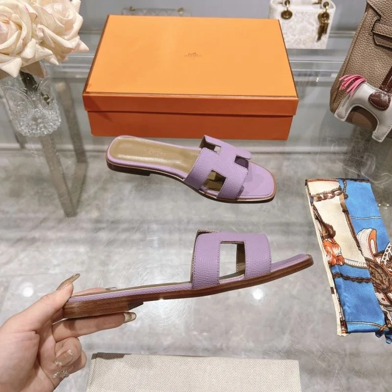 Accurate model Hermes Slippers