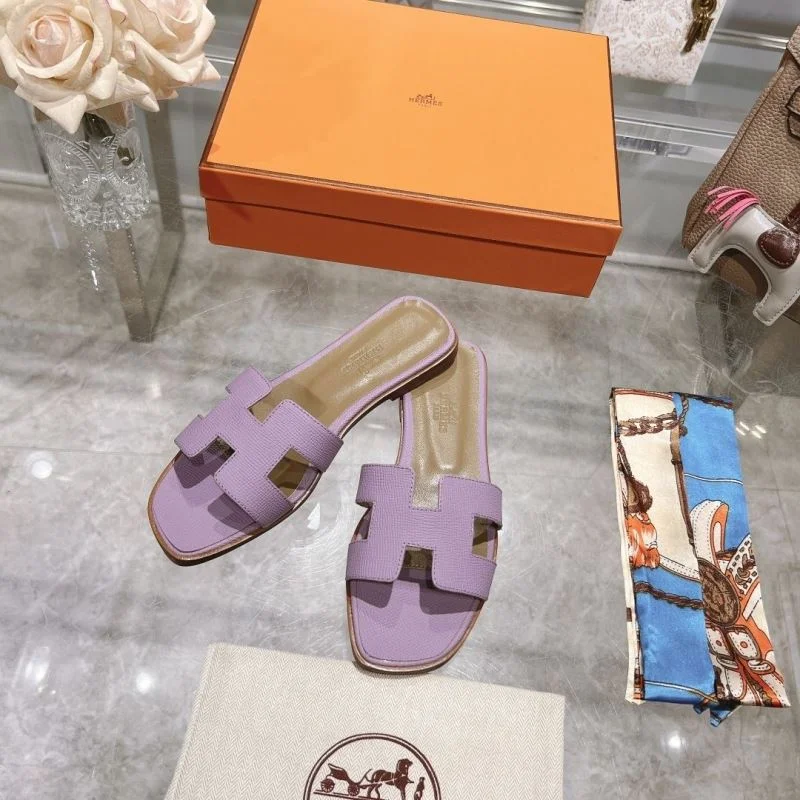 Accurate model Hermes Slippers