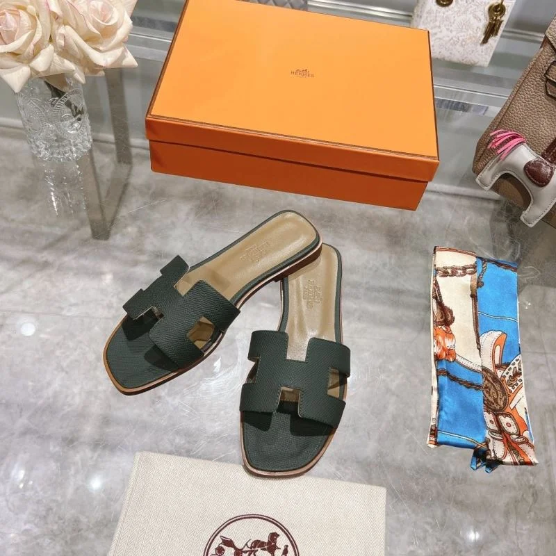 Reasonably priced Hermes Slippers