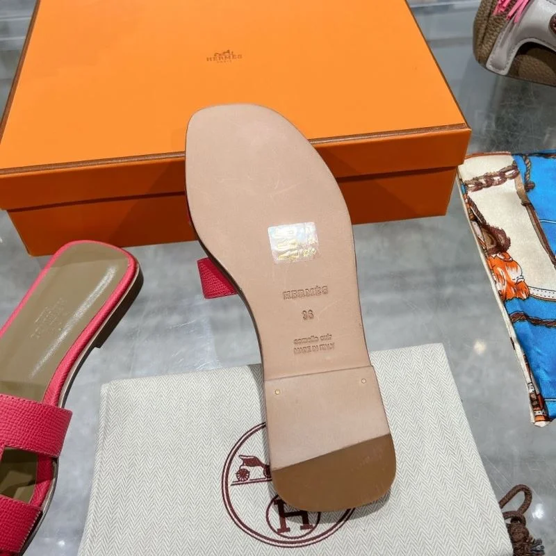 Accurate model Hermes Slippers