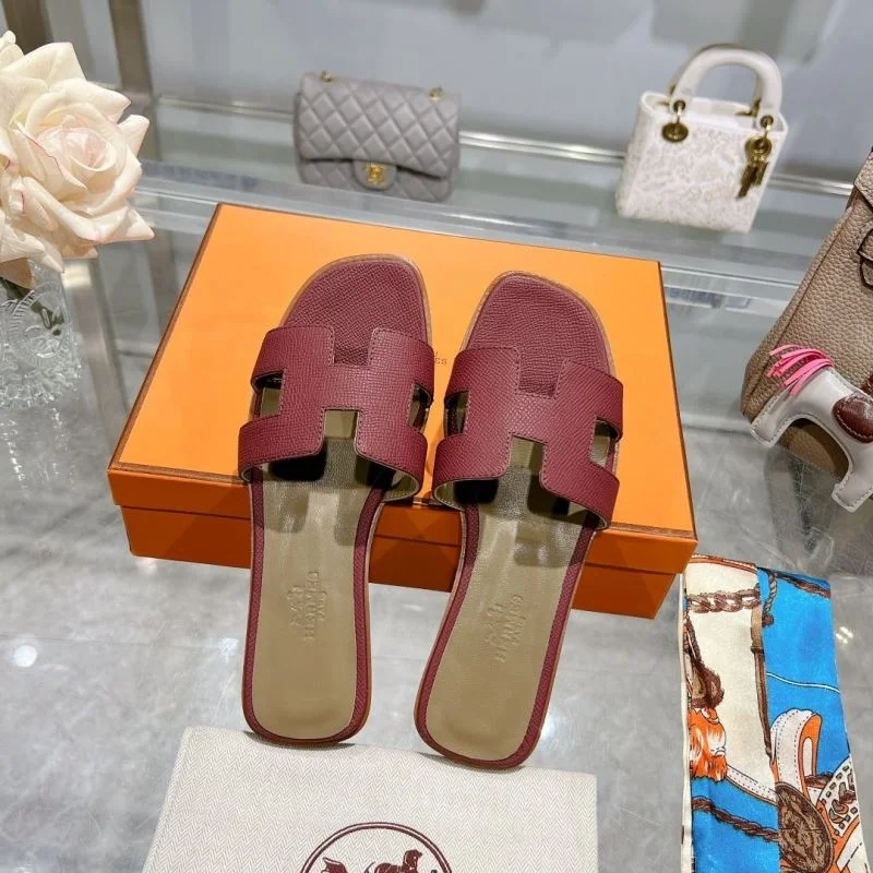 Value-priced Hermes Slippers