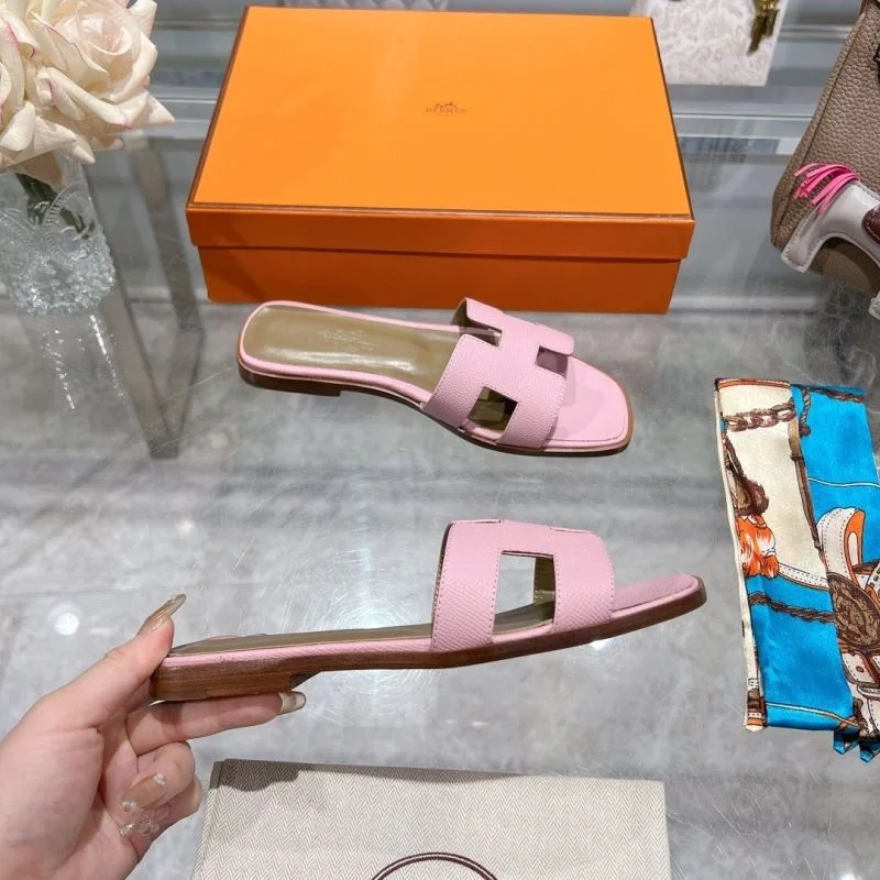 Accurate model Hermes Slippers