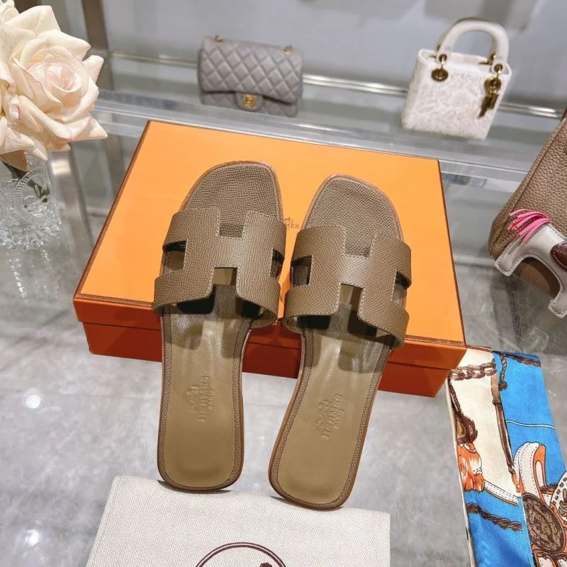 Reasonably priced Hermes Slippers