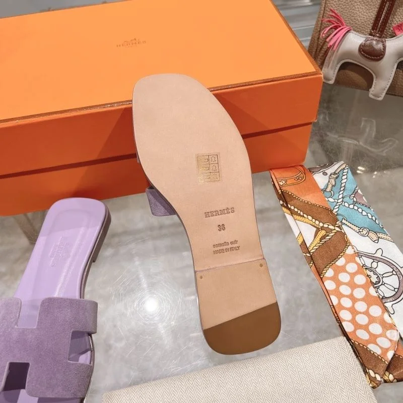 Accurate model Hermes Slippers