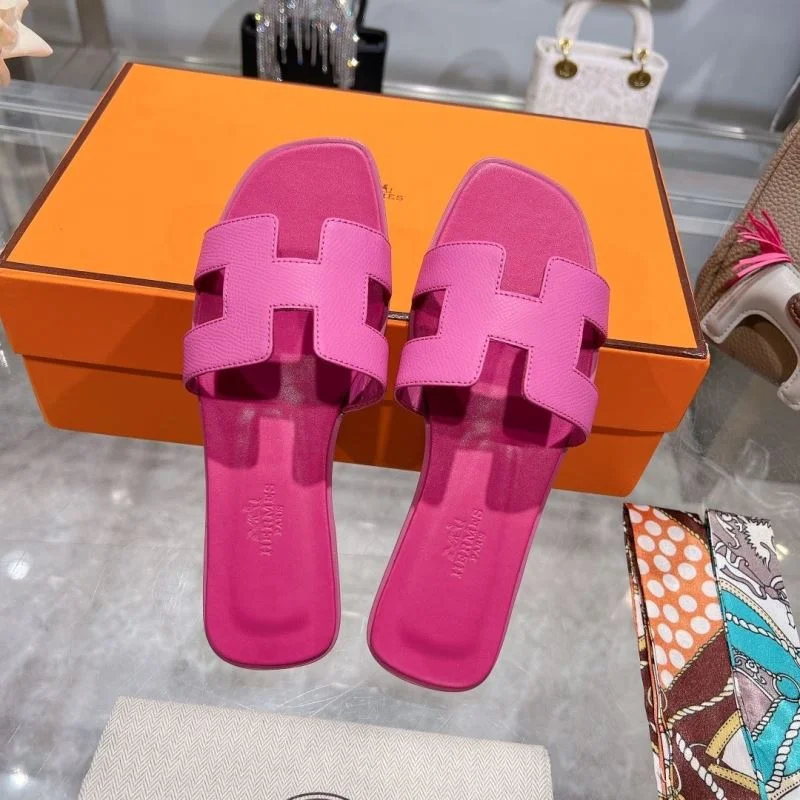 Accurate model Hermes Slippers