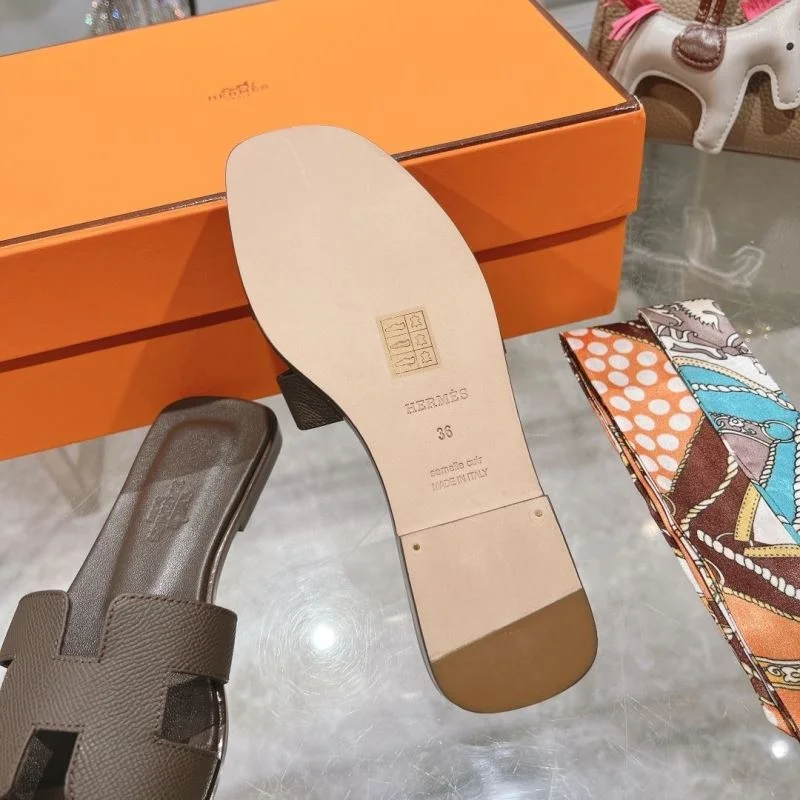 Brand-authenticated Hermes Slippers