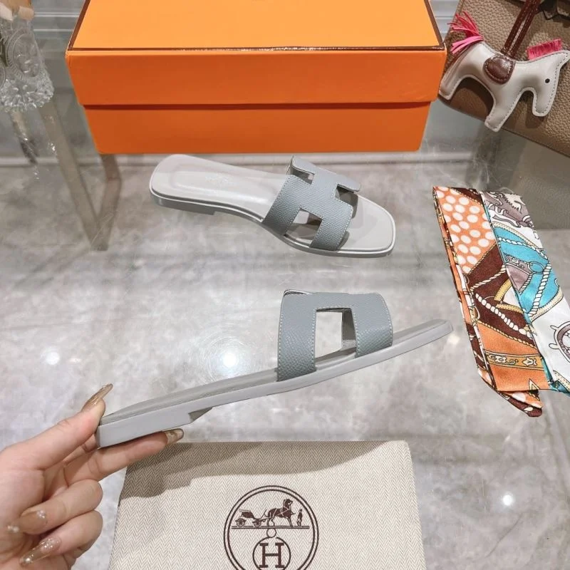 Inexpensive Hermes Slippers