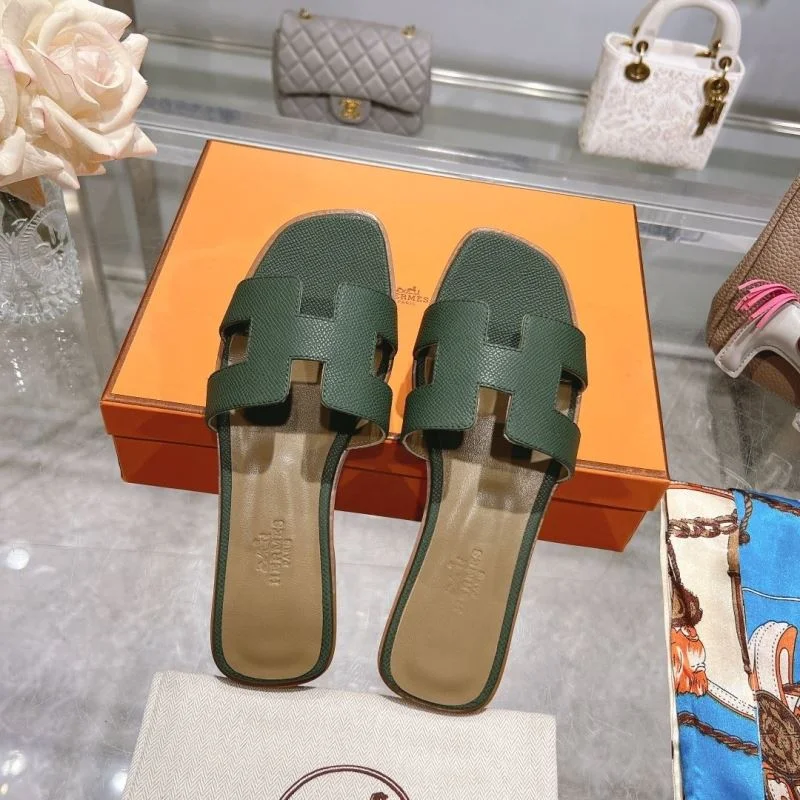 Inexpensive Hermes Slippers