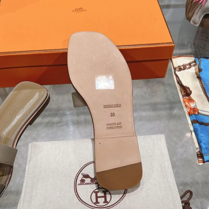 Exact replica Hermes Slippers