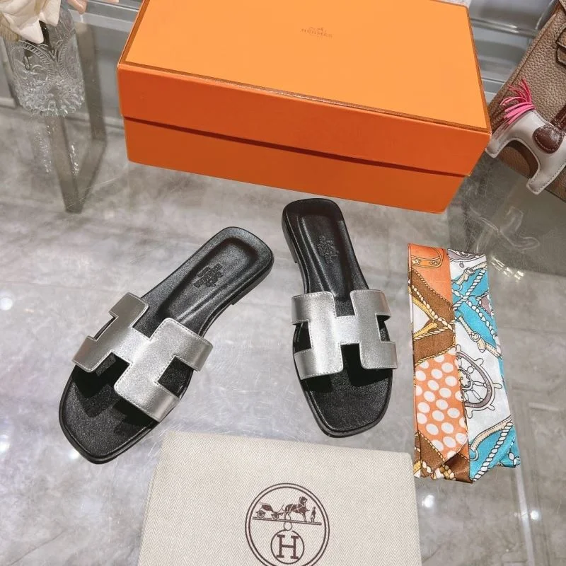Inexpensive Hermes Slippers