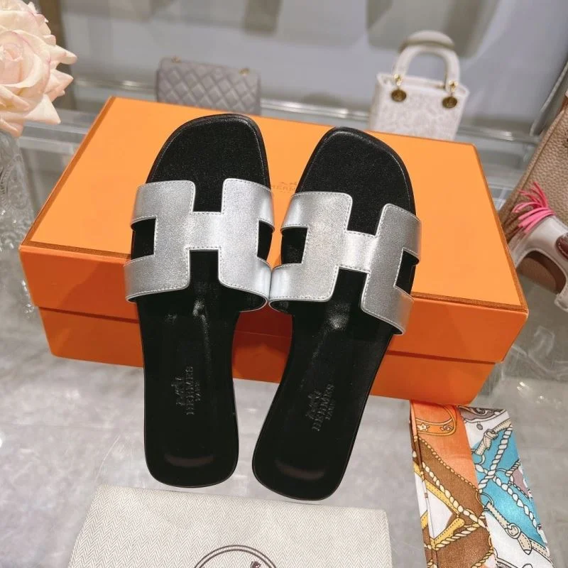 Inexpensive Hermes Slippers