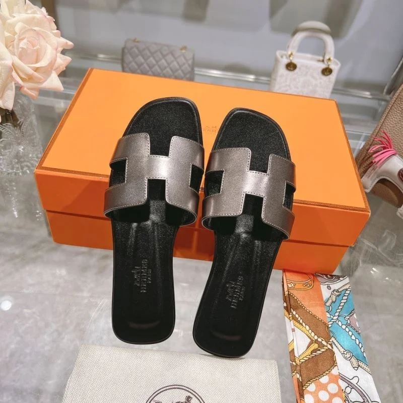 Inexpensive Hermes Slippers