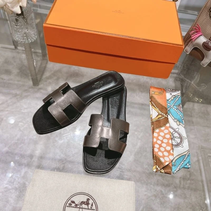 Inexpensive Hermes Slippers