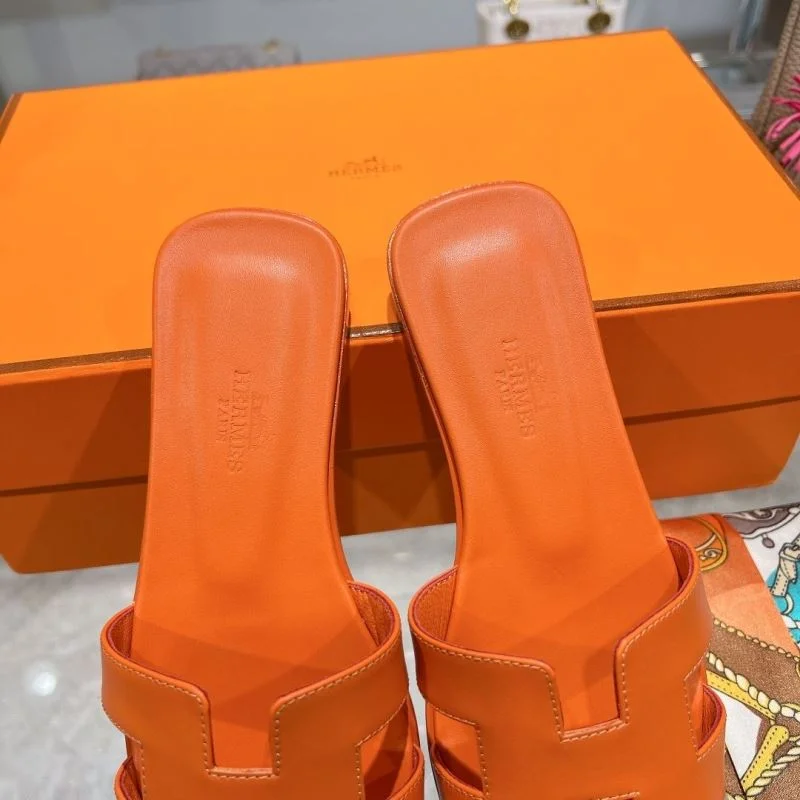 Cut-rate Hermes Slippers