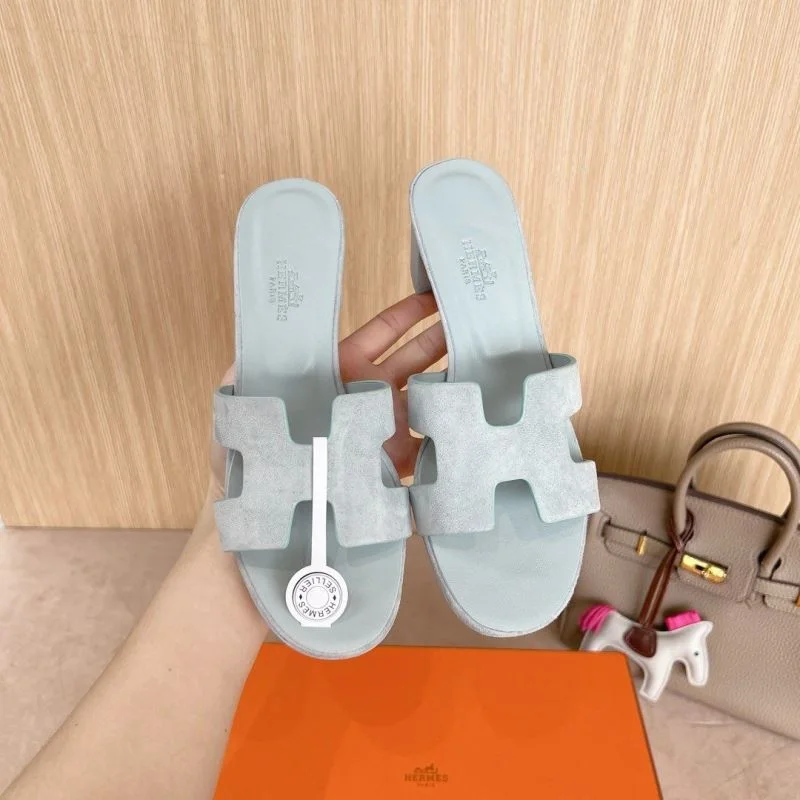 Cut-rate Hermes Slippers