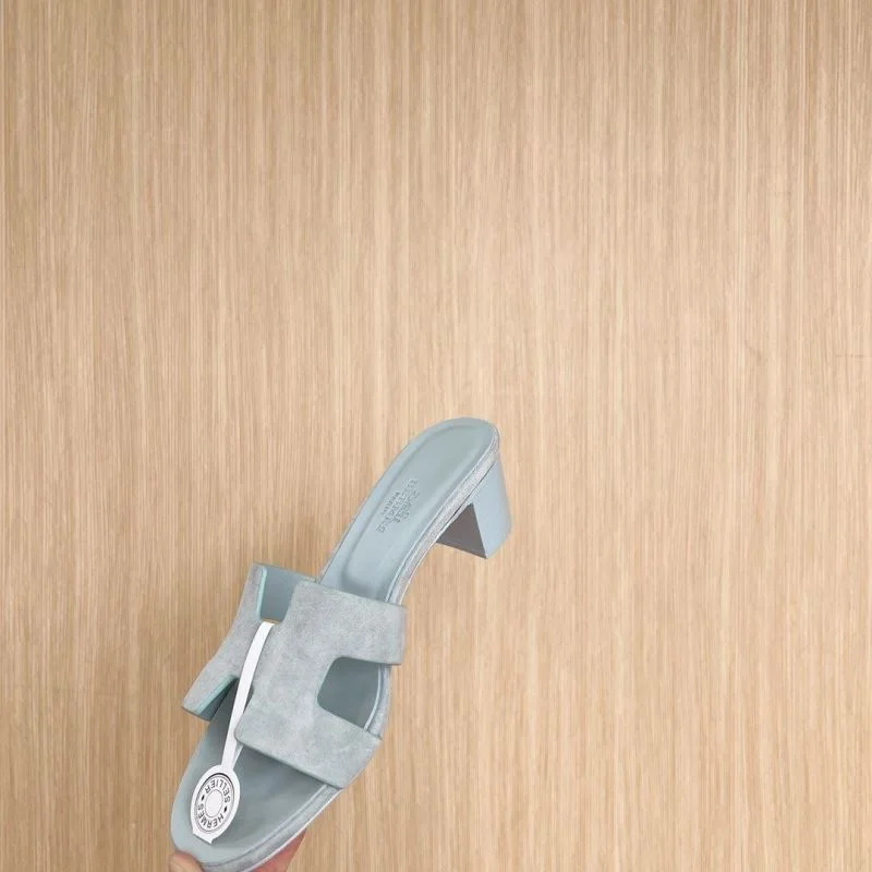 Cut-rate Hermes Slippers