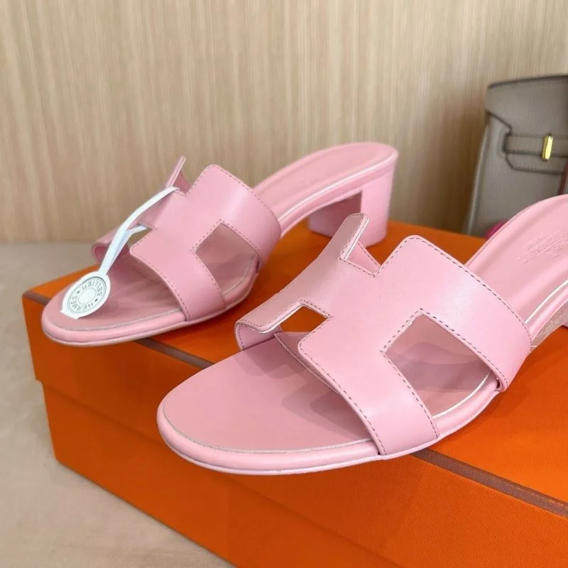 Value-priced Hermes Slippers
