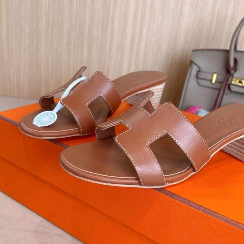 Inexpensive Hermes Slippers