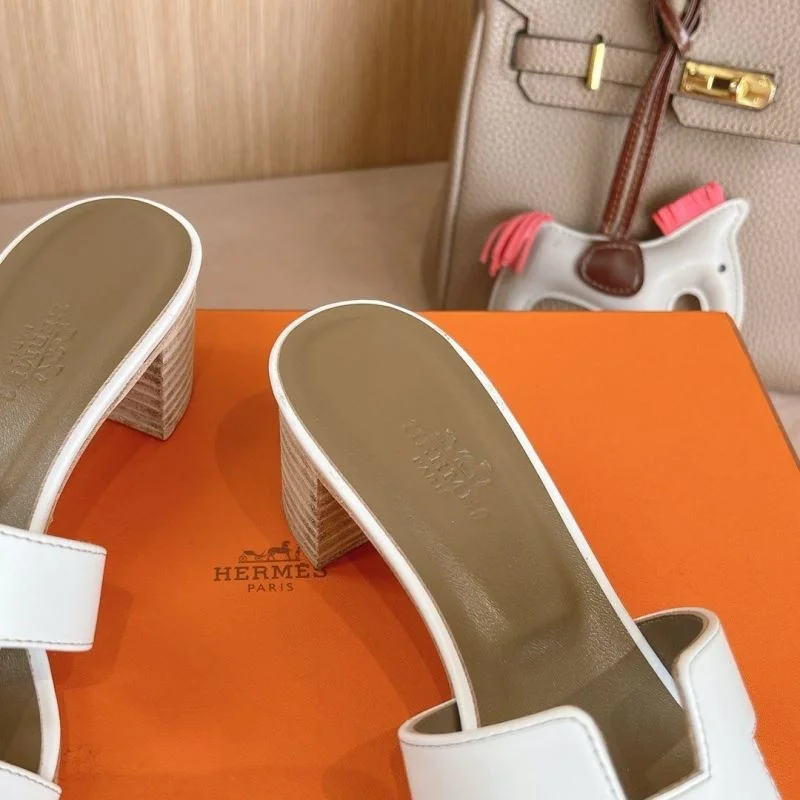 Exact replica Hermes Slippers