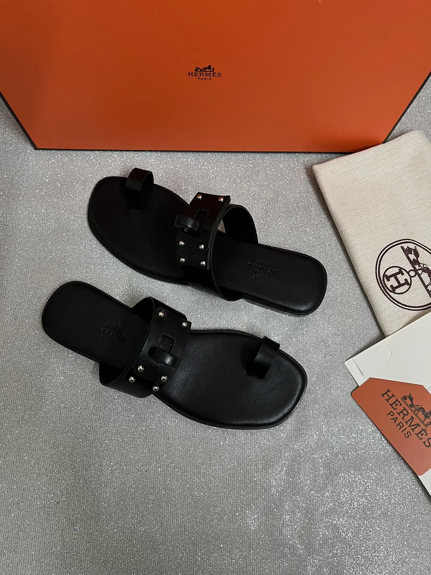 Bargain Hermes Slippers