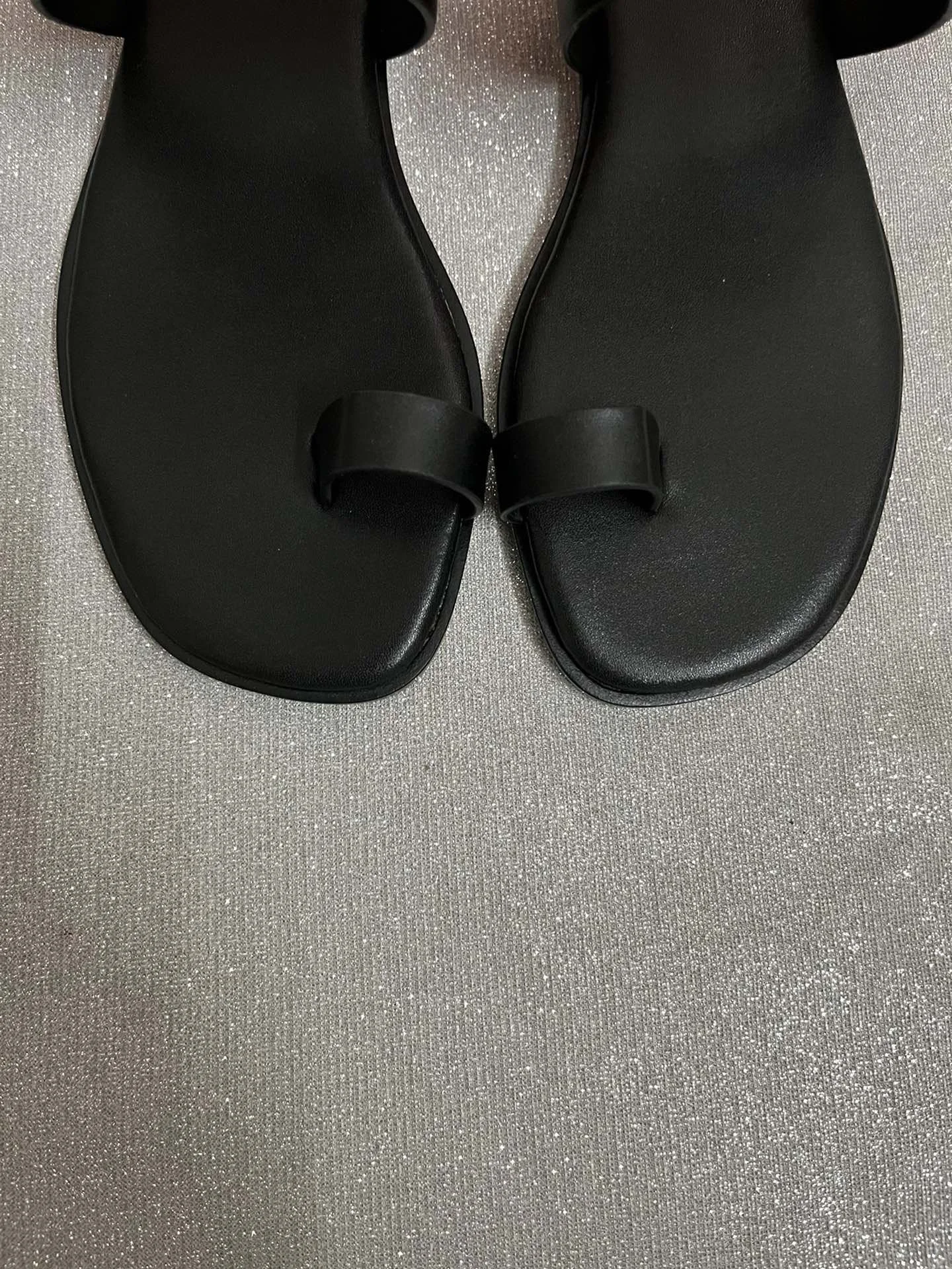 Bargain Hermes Slippers