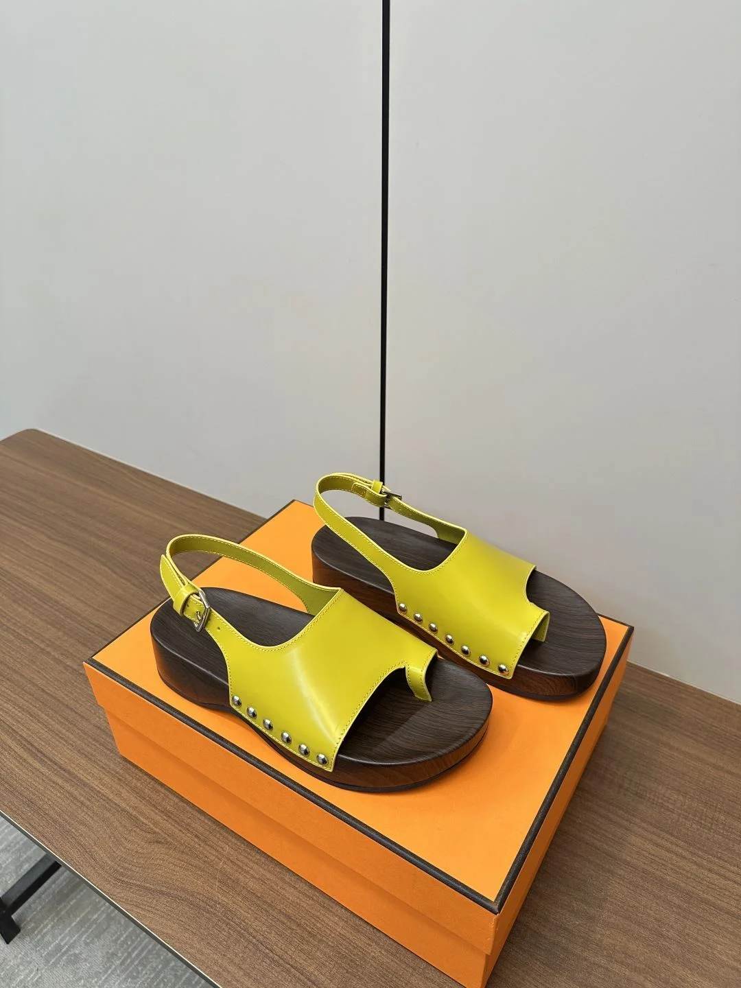 Cut-rate Hermes Slippers