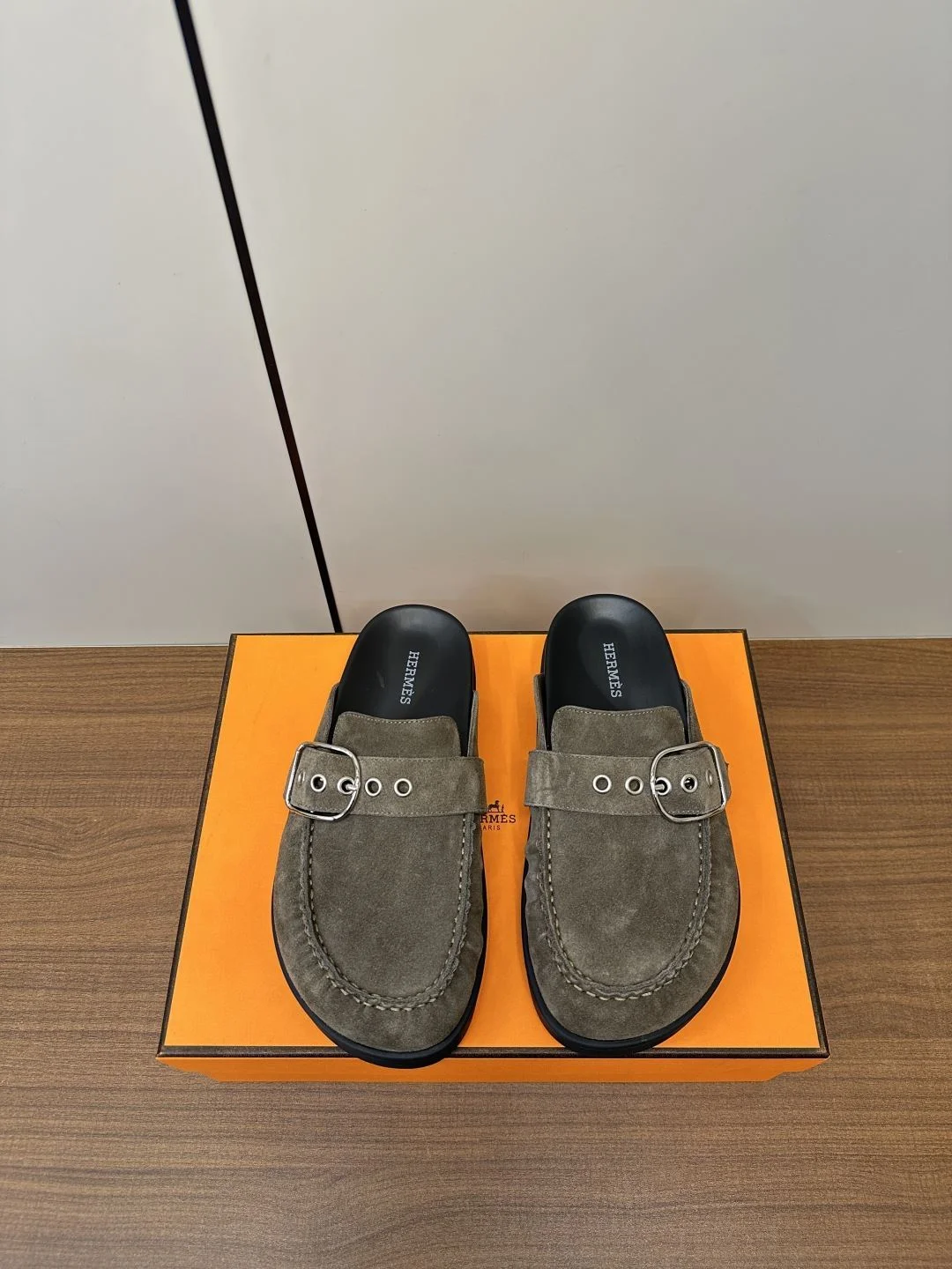 Hermes Slippers