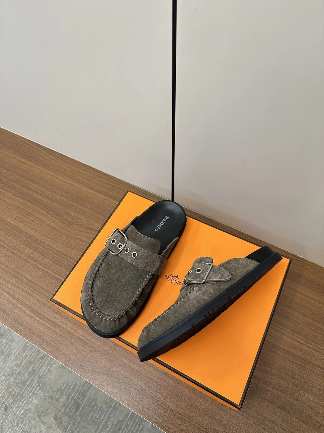 Economical Hermes Slippers