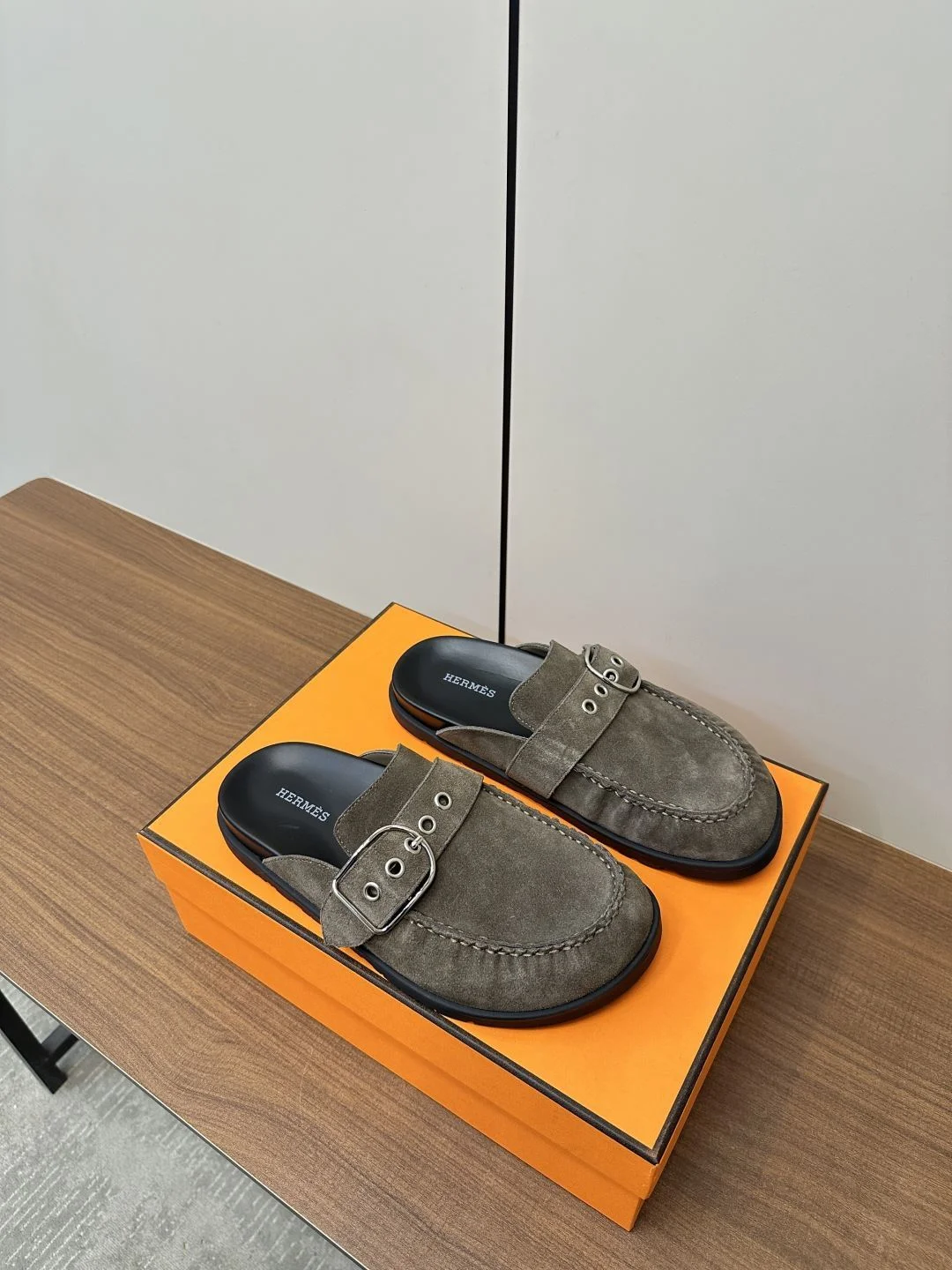 Economical Hermes Slippers