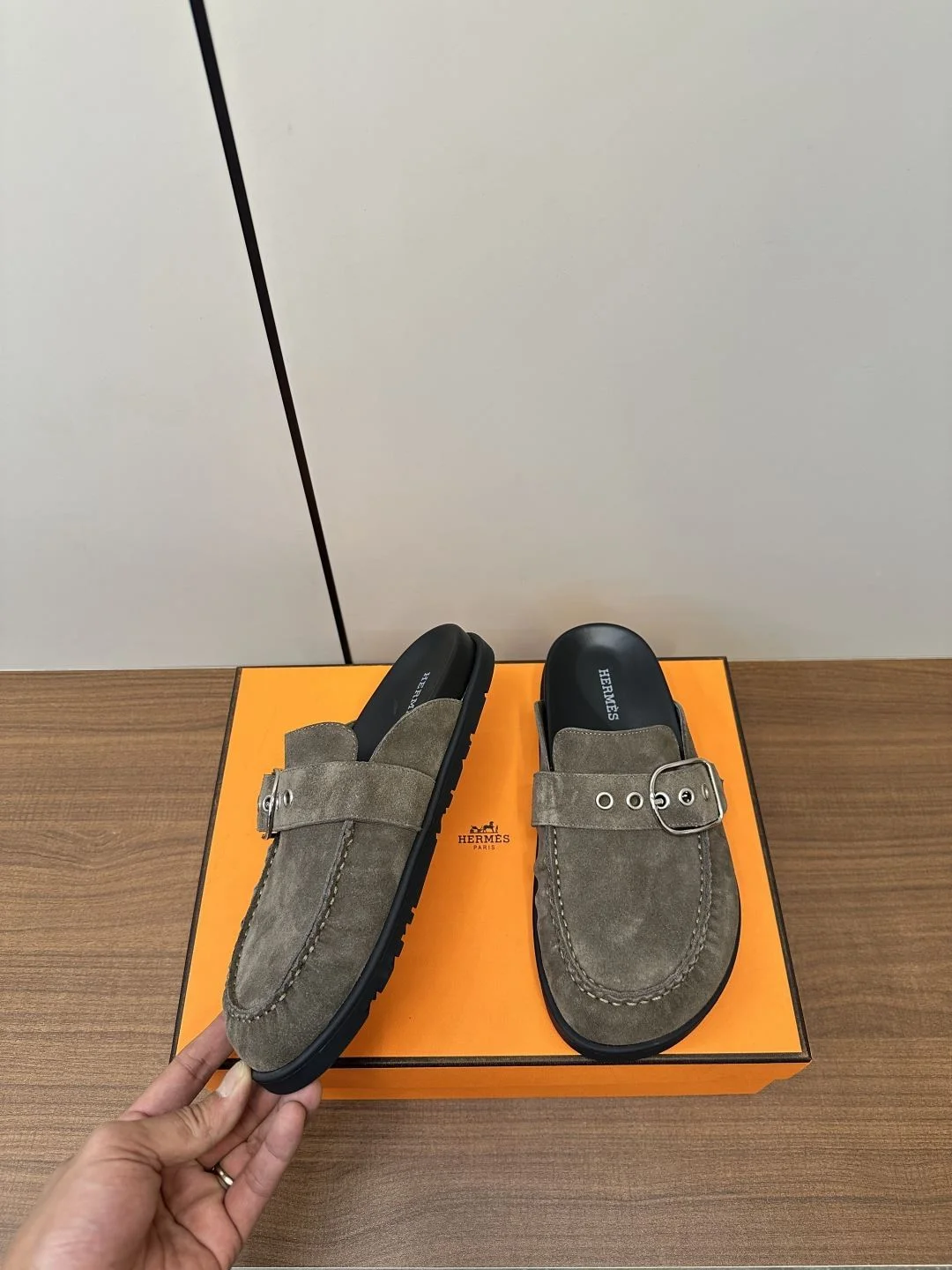 Economical Hermes Slippers