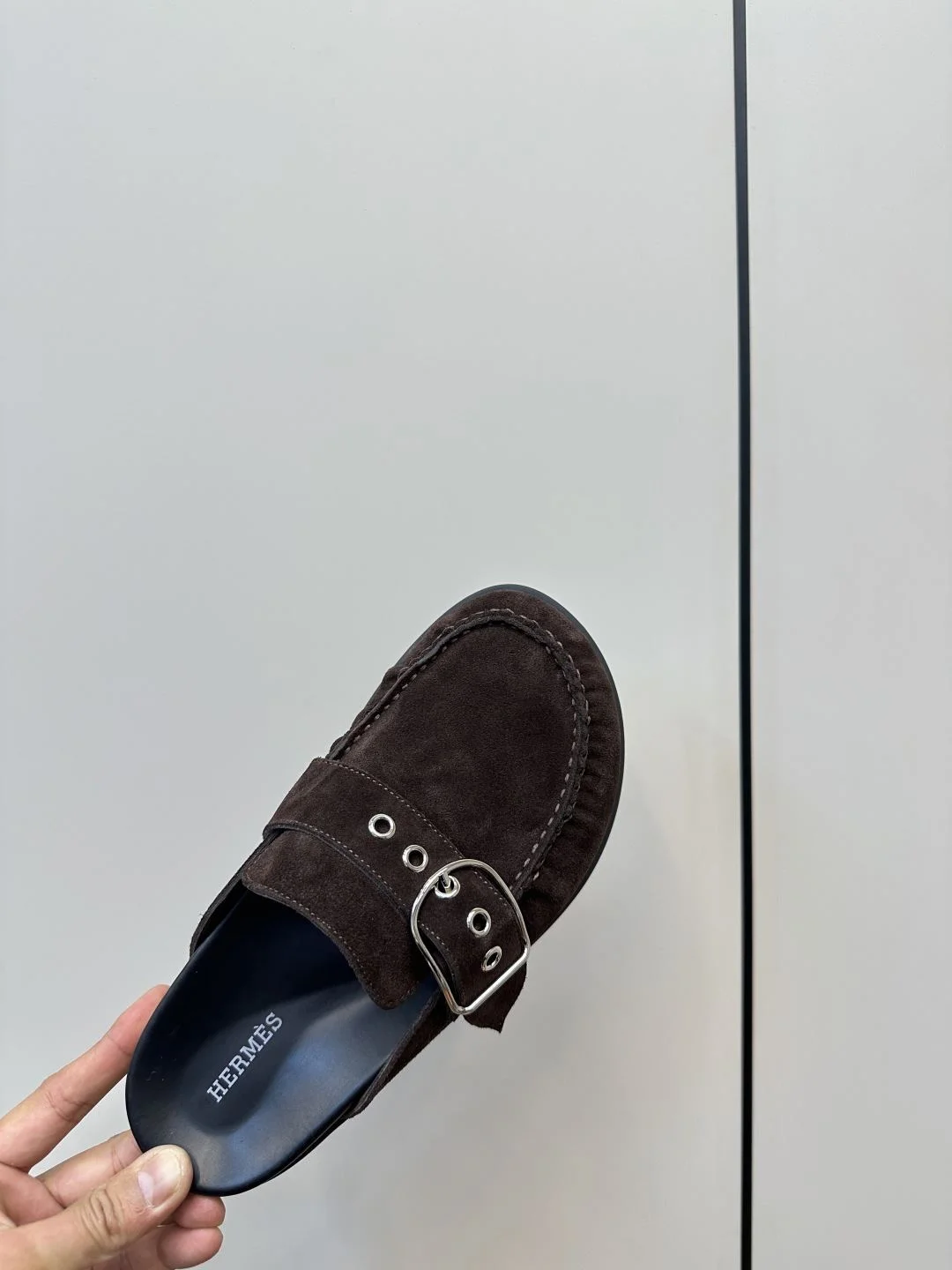 Cut-rate Hermes Slippers