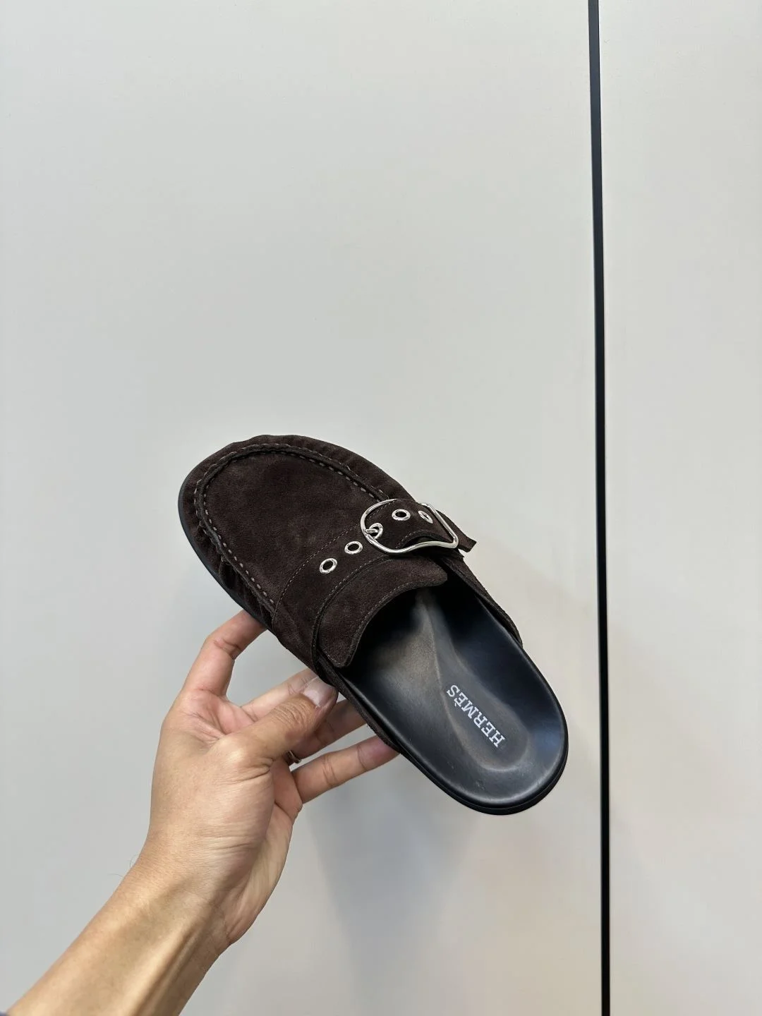 Cut-rate Hermes Slippers