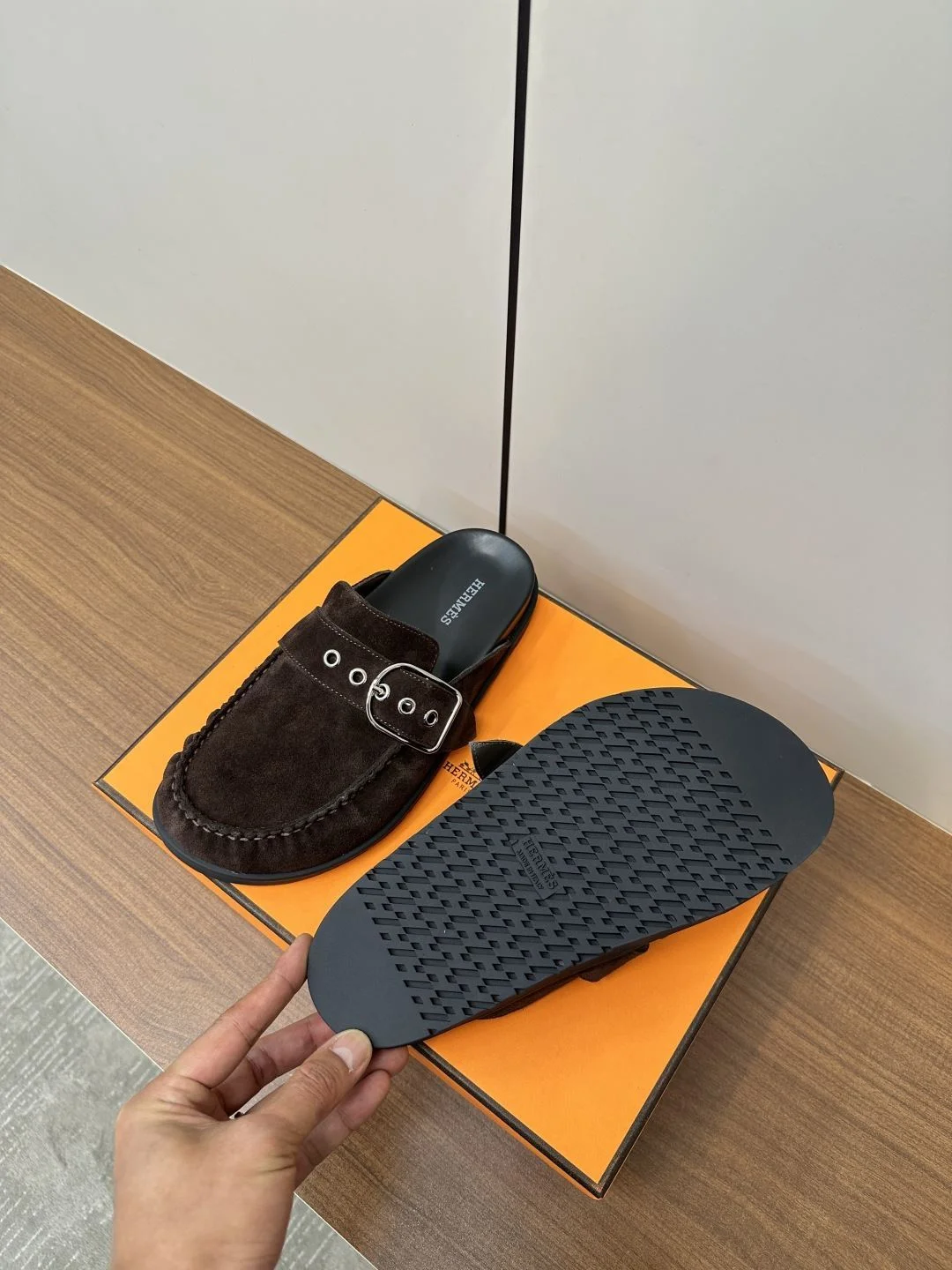 Cut-rate Hermes Slippers