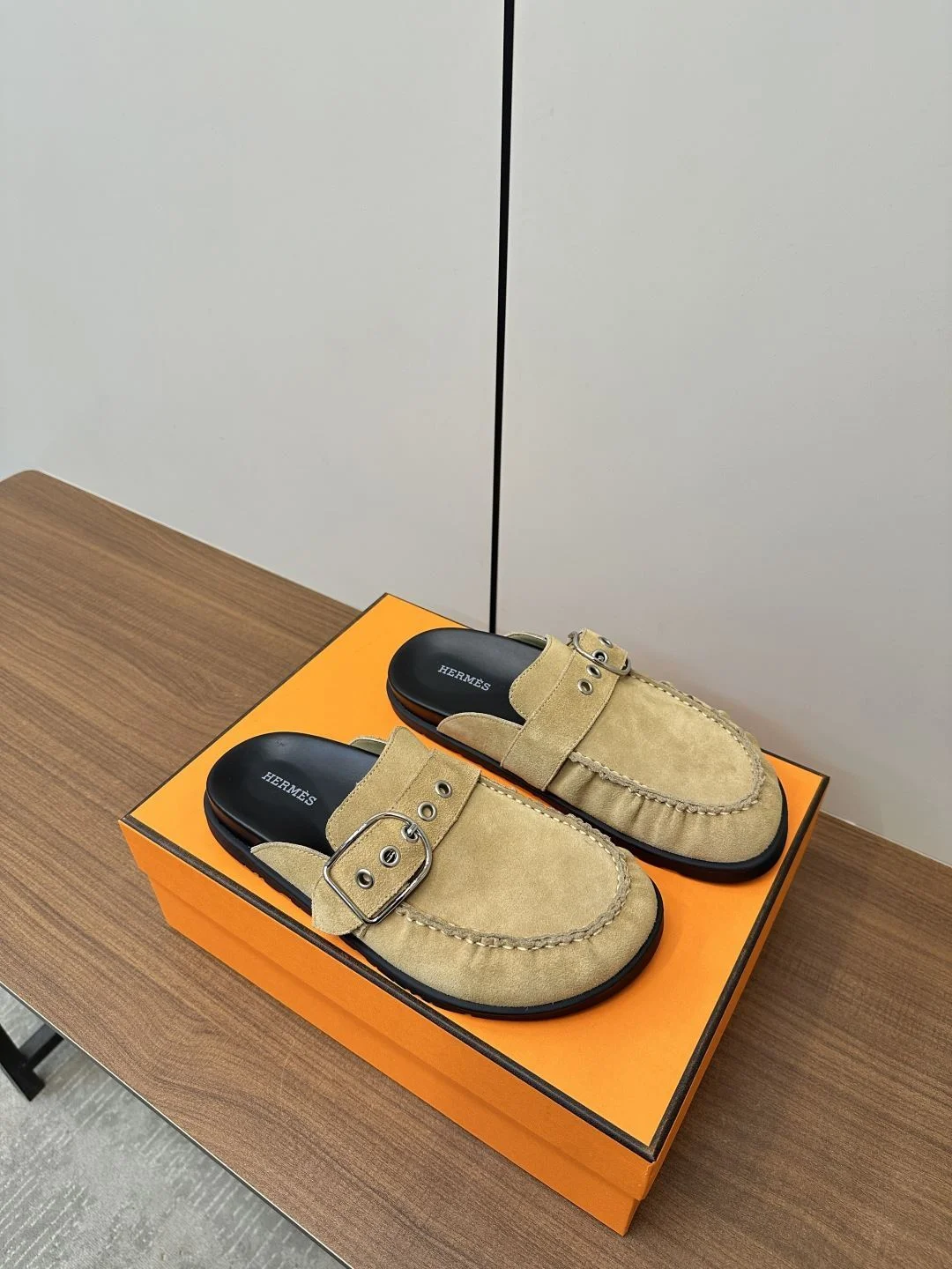 Affordable Hermes Slippers