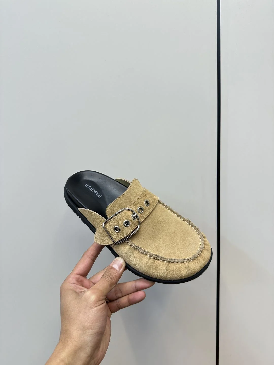 Affordable Hermes Slippers